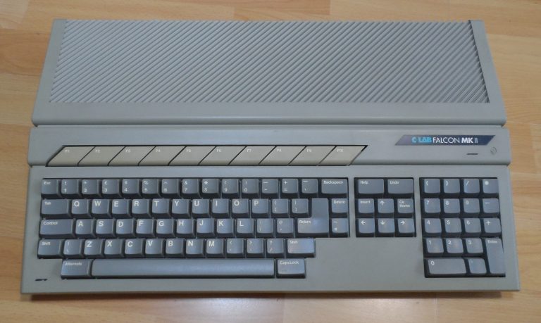 Atari Falcon a jeho variácie - ATARI.SK